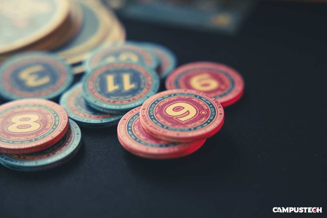 Critique de 12 Chip Trick : le jeu de pli du futur entre Poker et Blackjack